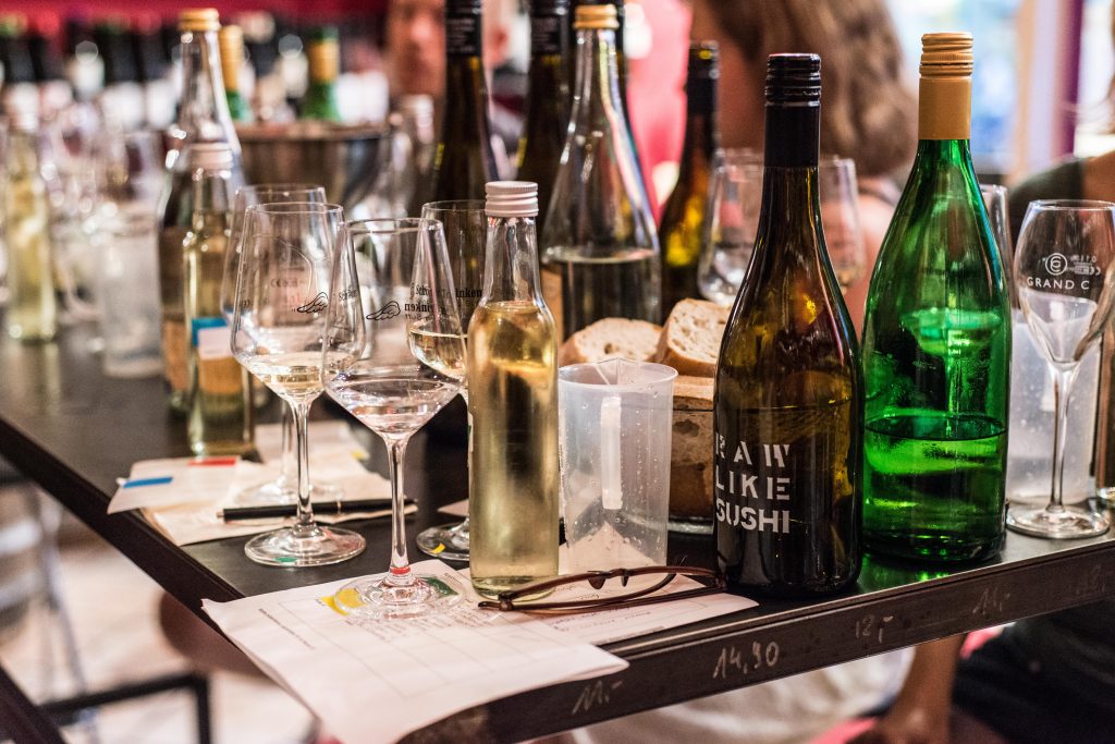 Kreiere Deinen eigenen Rotwein in Kreuzberg - Schöner Trinken ...